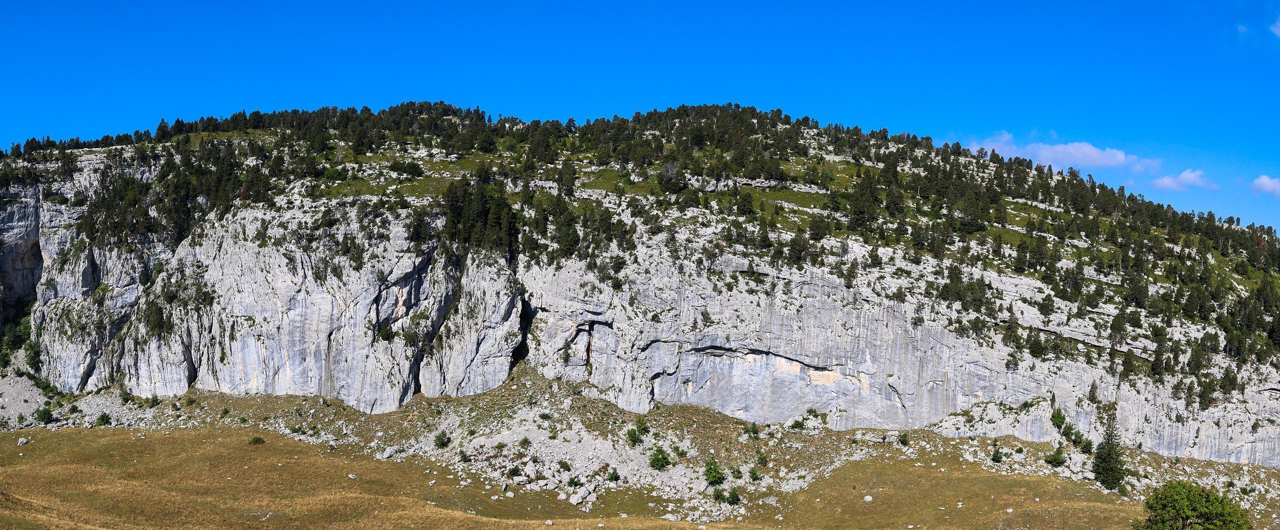 Les 3 têtes : Arpettaz, Ronde et Noire - Hiking route: map, distance ...